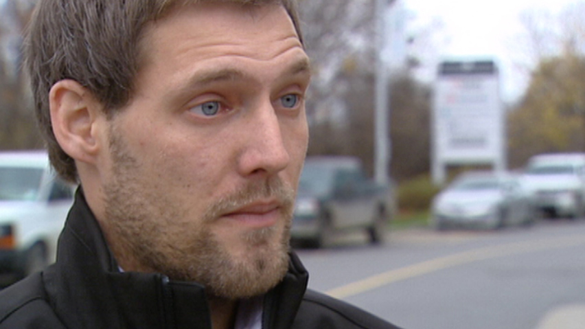Witness helps rescue man trapped in pool | CBC News Witness helps rescue man trapped in pool | CBC News
