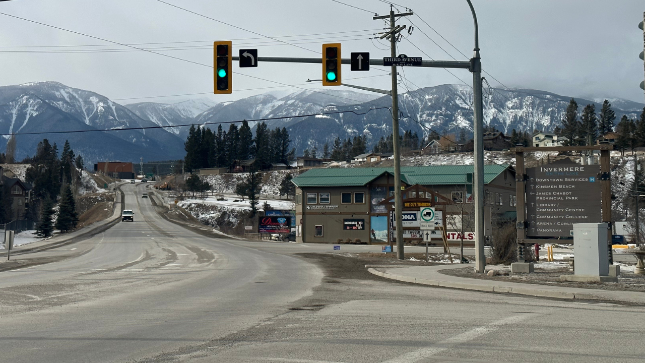 Skiers saved by friends after being buried in separate avalanches near ... Skiers saved by friends after being buried in separate avalanches near ...